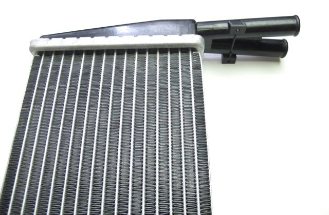 UTP1725 ヒーターコア ディフェンダー - BPJ 英国四輪駆動車部品販売